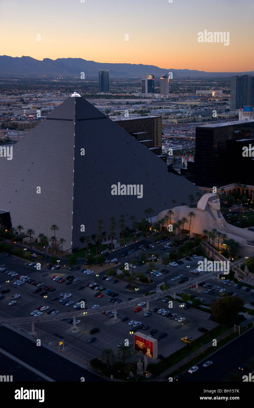 Las vegas luxor aerial hi-res stock photography and images - Alamy