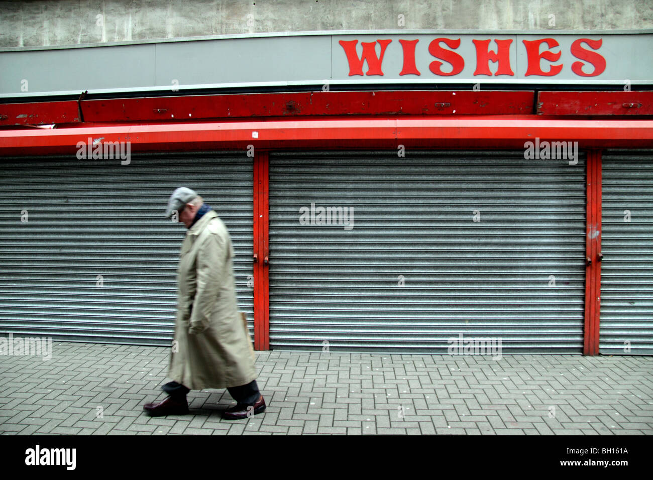Shutters Closed Shop High Resolution Stock Photography and Images - Alamy