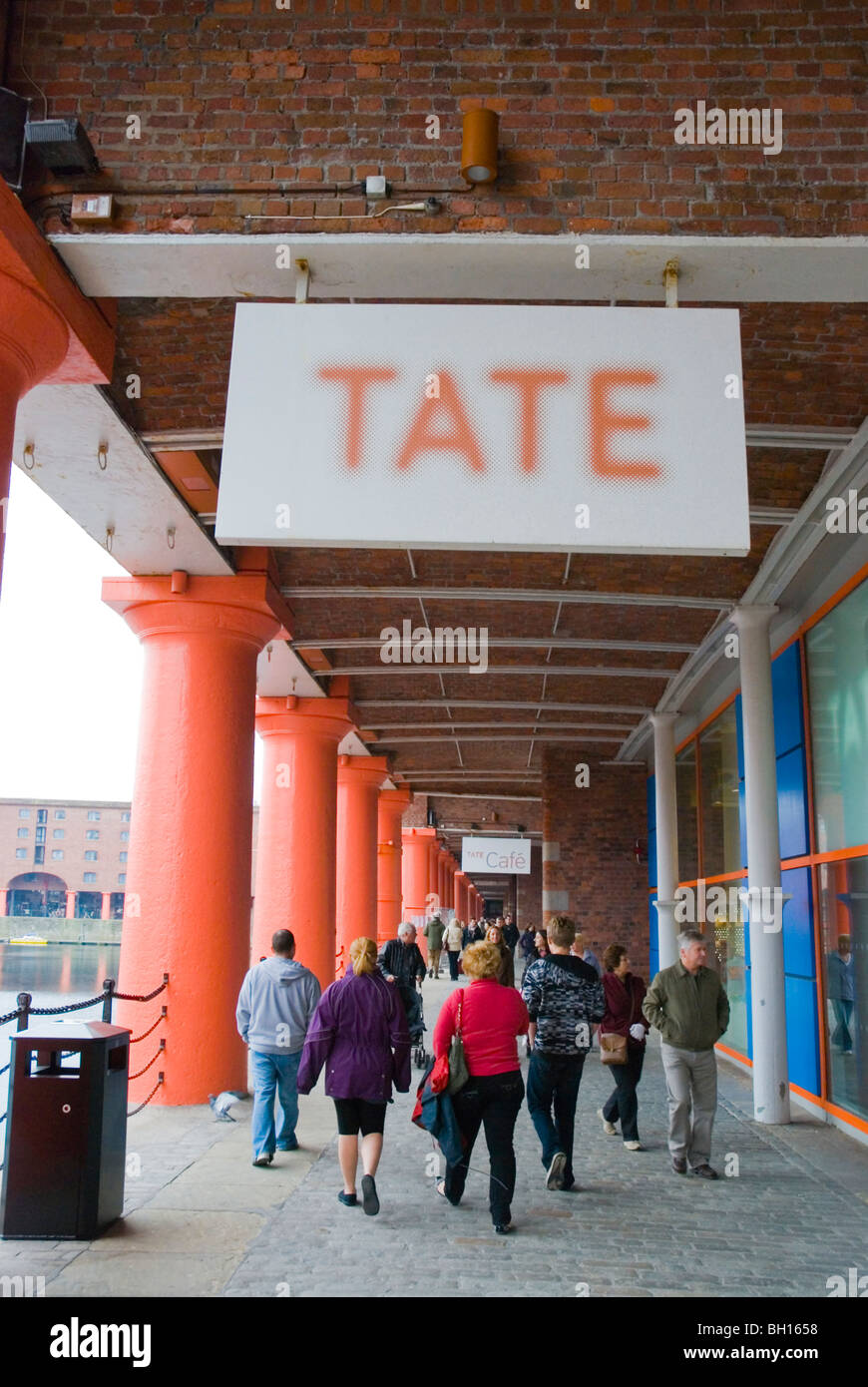 The Colonnades the cast-iron columns at Albert Dock area in Liverpool ...