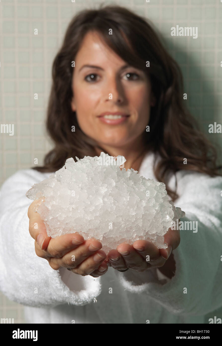 Ice bath indoor hi-res stock photography and images - Alamy