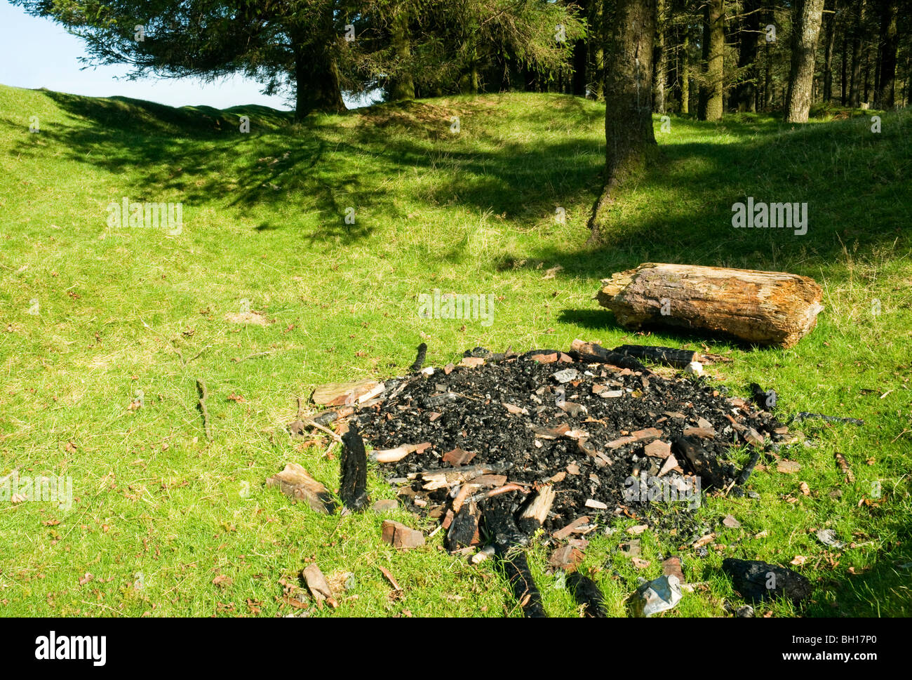 Fire remains on grass hi-res stock photography and images - Alamy