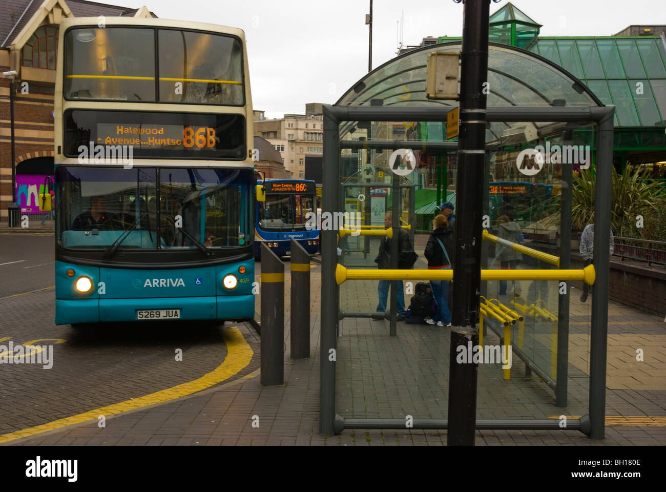 Queen Square Bus Liverpool High Resolution Stock Photography and Images ...