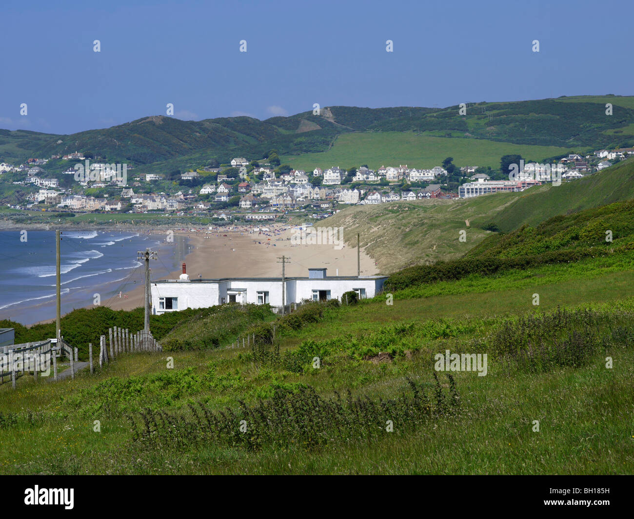 Modern house cliff uk hi-res stock photography and images - Alamy
