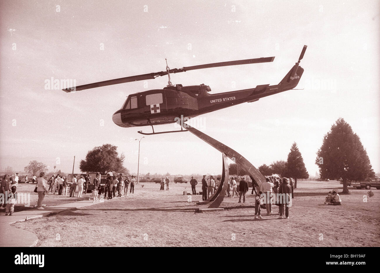 The Vietnam War helicopter memorial is dedicated by Vietnam Veterans in ... The Vietnam War helicopter memorial is dedicated by Vietnam Veterans in ...