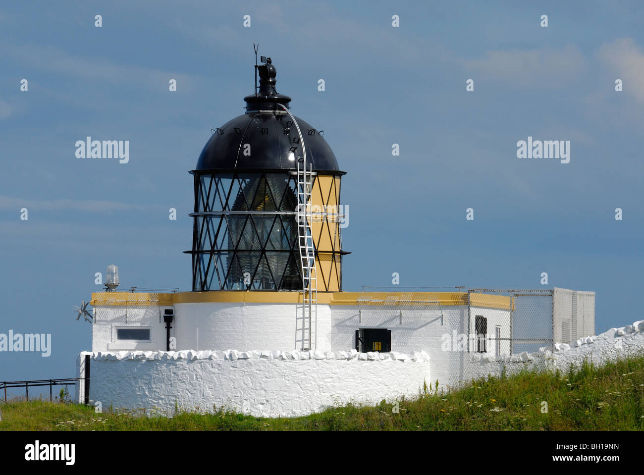 St abbs lighthouse hi-res stock photography and images - Alamy