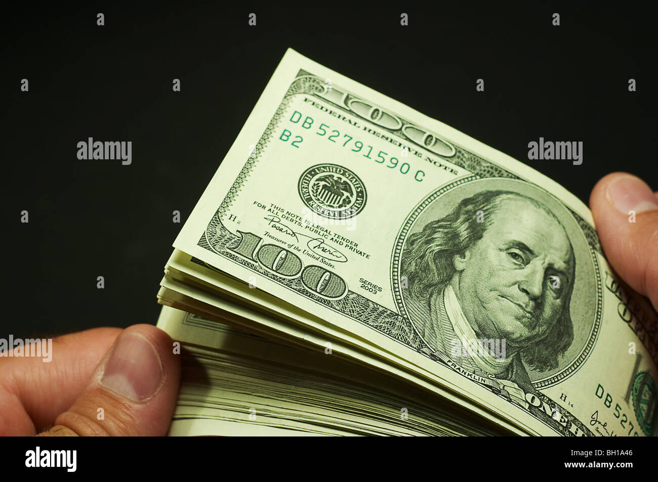 1000 us dollars hi-res stock photography and images - Alamy