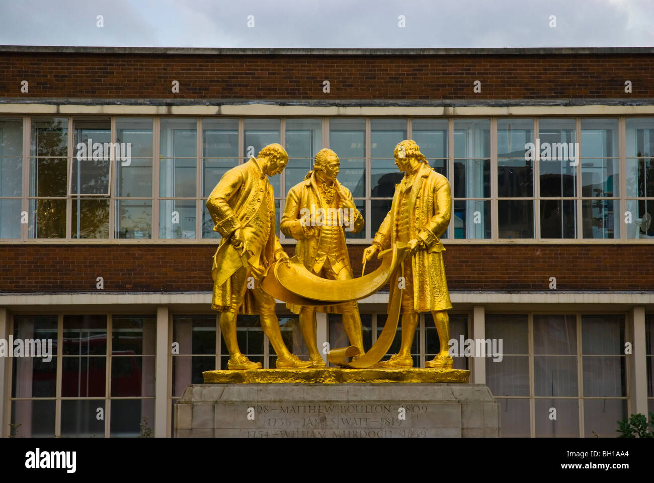 Golden Boys of Birmingham Statue featuring Matthew Boulton James Watt ...
