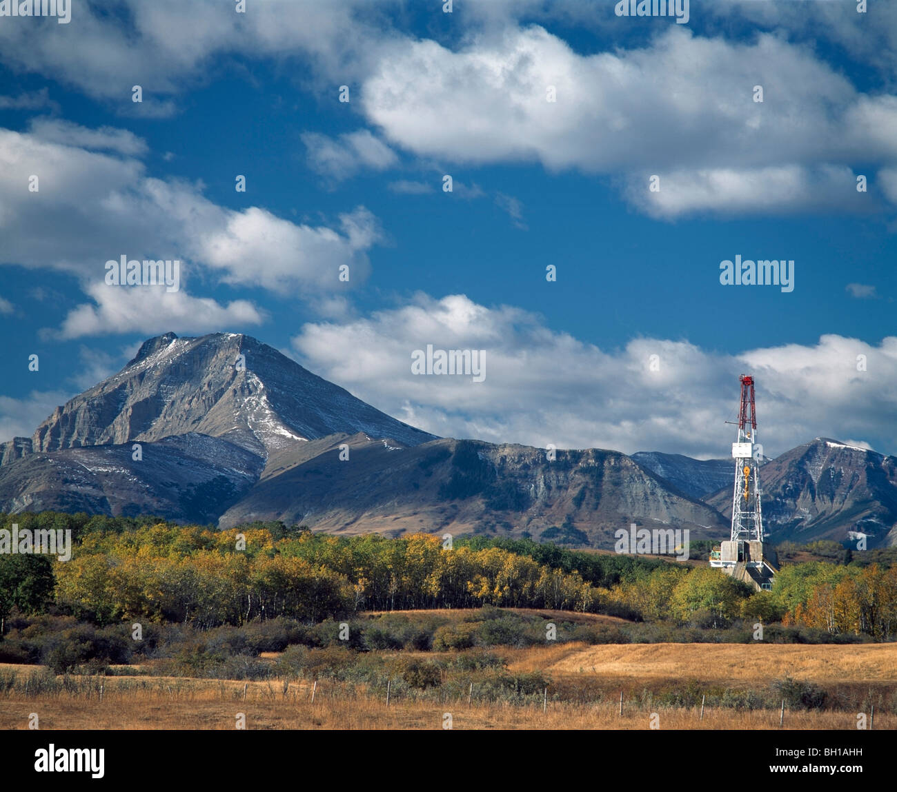 Oil rig in the mountains Stock Photo - Alamy