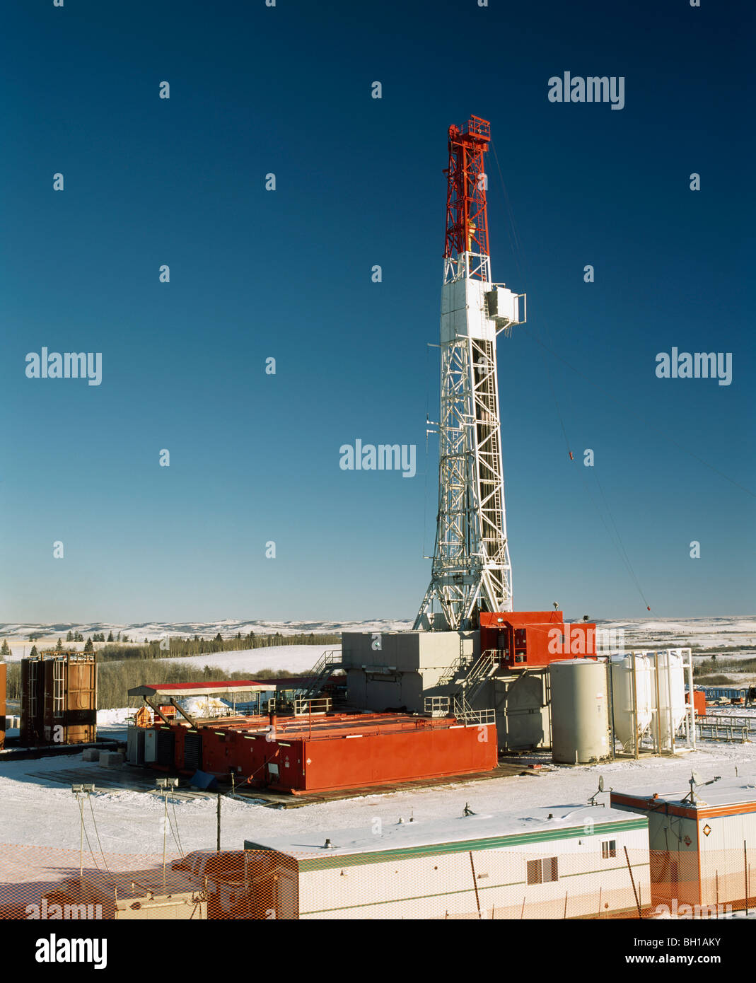 Drilling rig site Stock Photo - Alamy