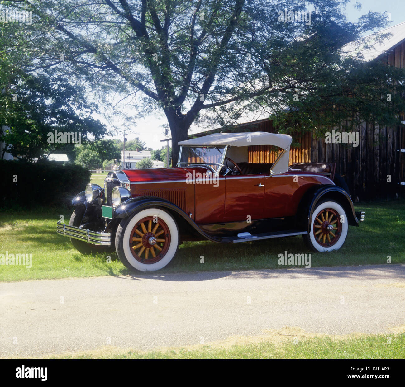 Antique 1928 Buick Roadster Model 24 car, Waterloo, Quebec, Canada ...