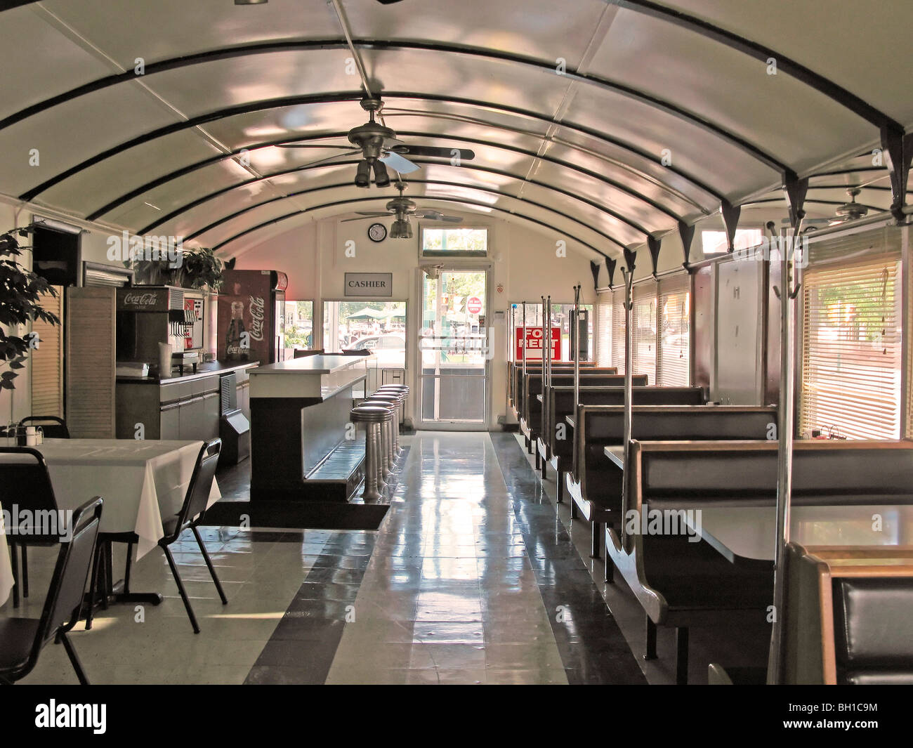 Retro diner counter hi-res stock photography and images - Alamy