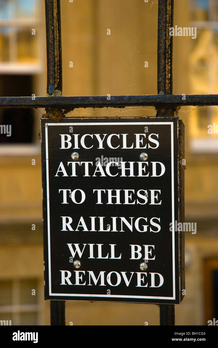 Bicycles attached to these railings will be removed sign Oxford England ...