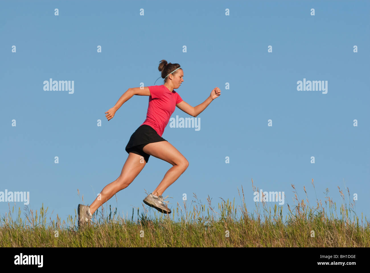 Running profile action hi-res stock photography and images - Alamy