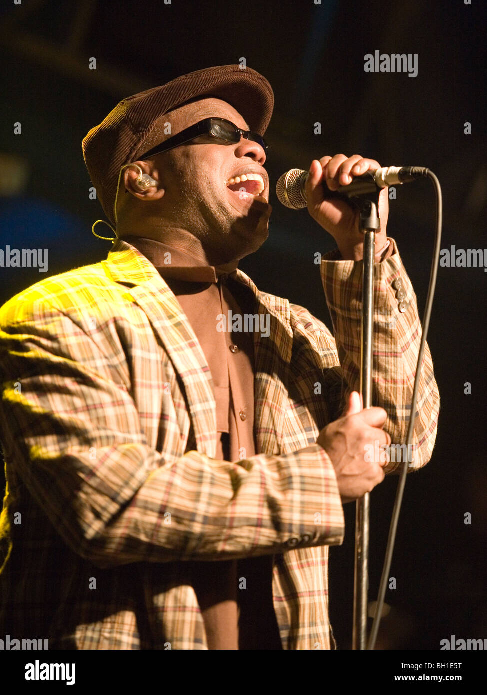 Living colour rock band hi-res stock photography and images - Alamy