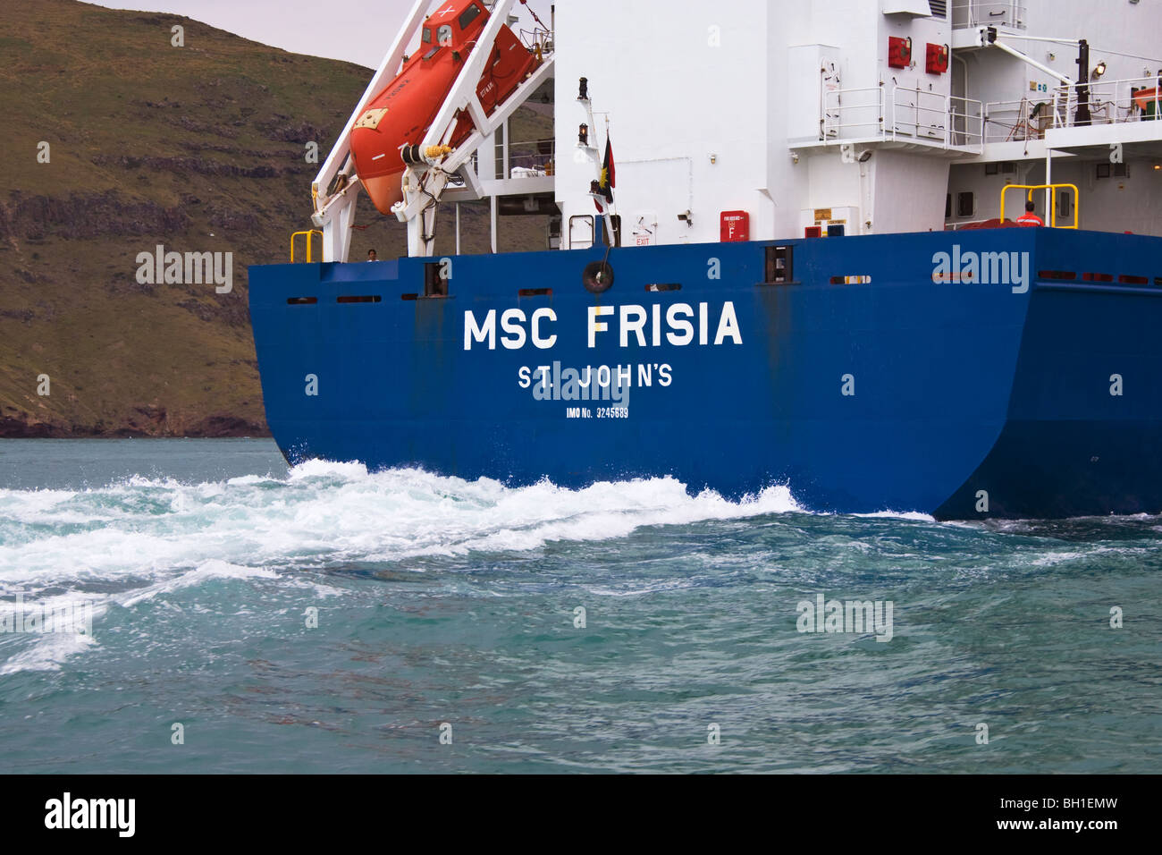 Ships stern hi-res stock photography and images - Alamy