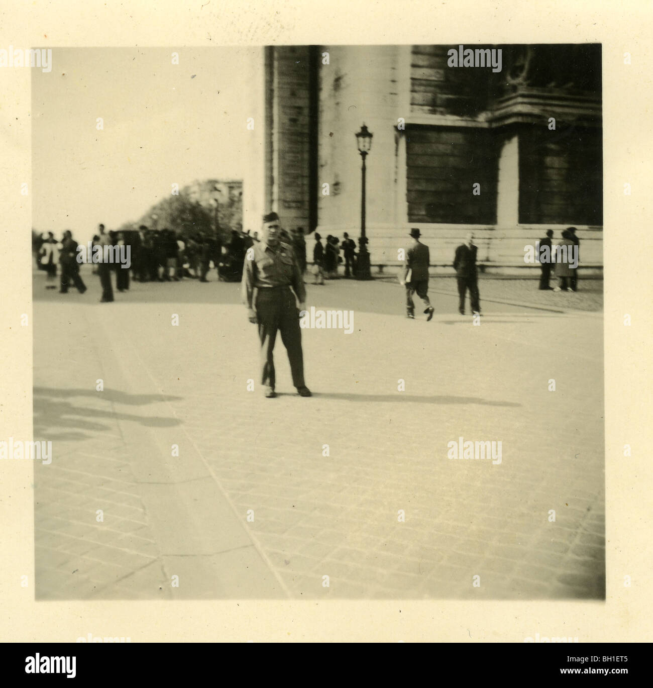 American gi paris hi-res stock photography and images - Alamy