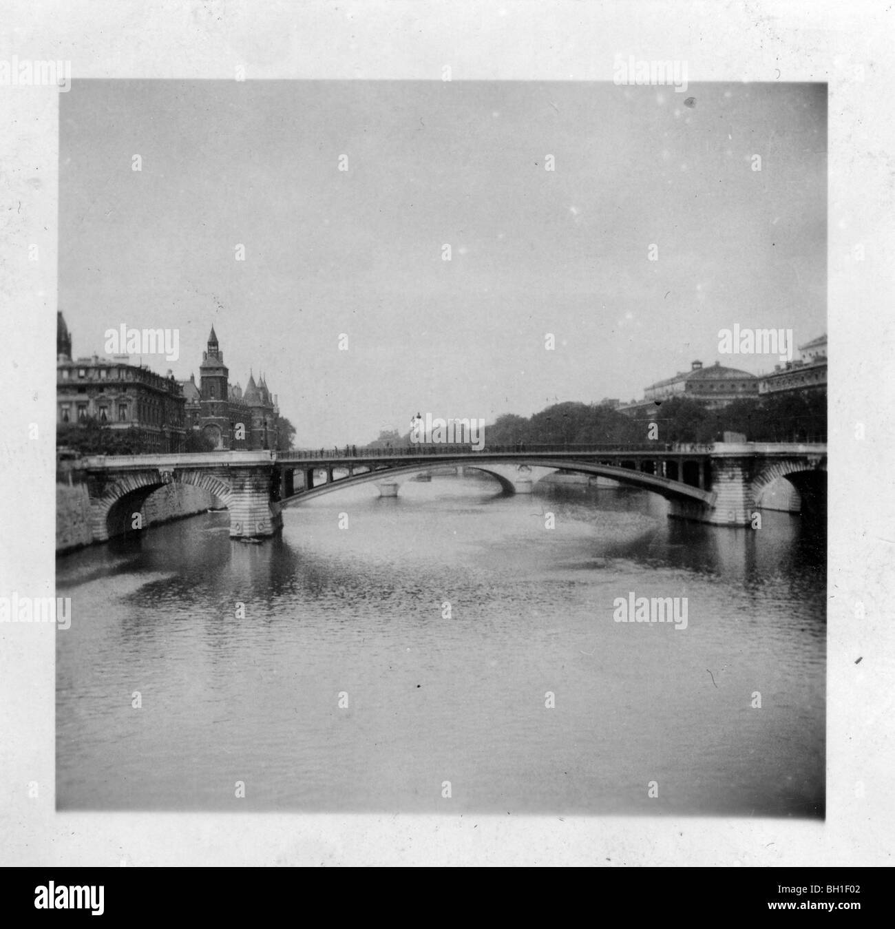 Paris ww2 hi-res stock photography and images - Alamy