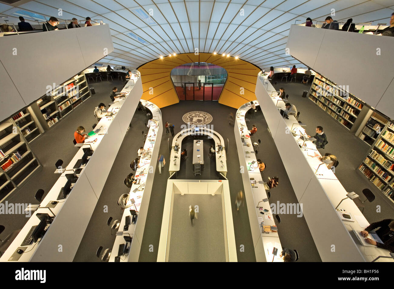 People sitting reading at the Philological Library, Dahlem, Berlin ...