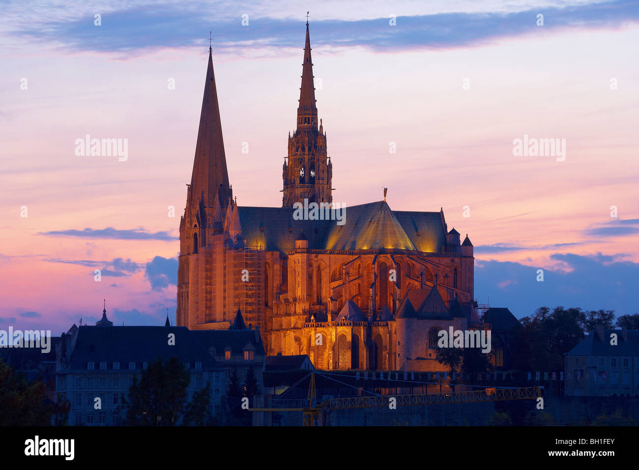 Sunset, Notre Dame Cathedral in Chartres, Chartres Cathedral, The Way ...