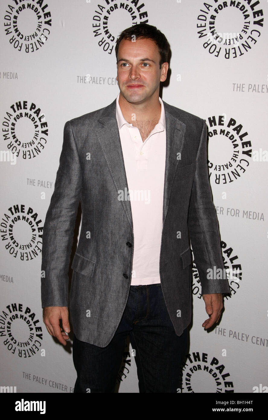 JONNY LEE MILLER ACTOR BEVERLY HILLS CA USA 20/10/2008 Stock Photo - Alamy