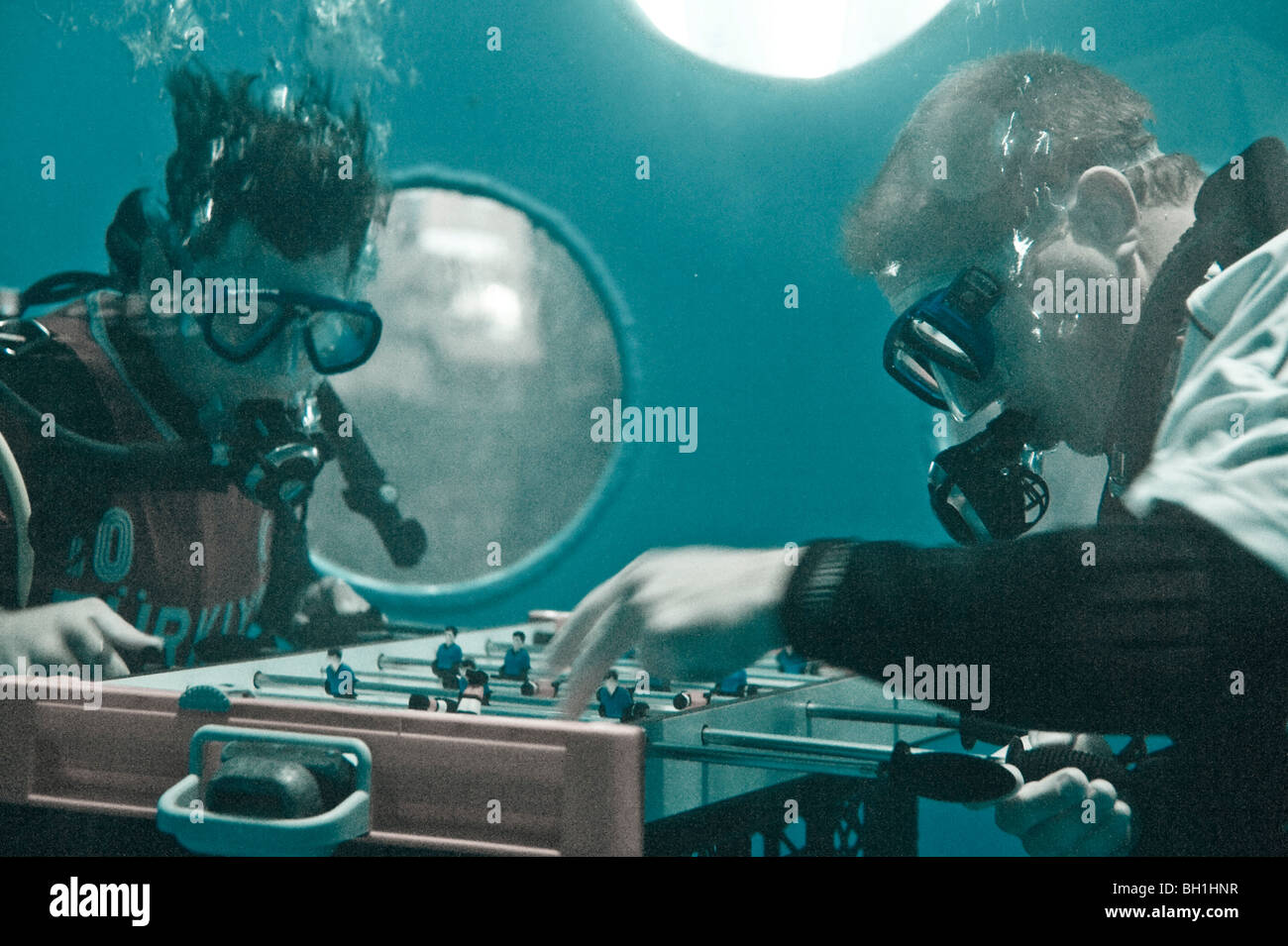 Underwater football hi-res stock photography and images - Alamy