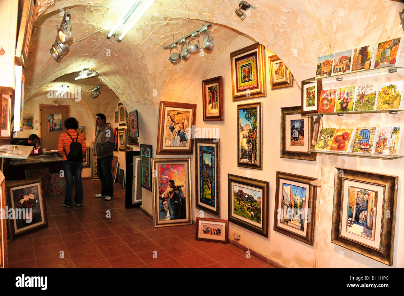 Israel, Upper Galilee, Tzfat, art gallery Stock Photo - Alamy