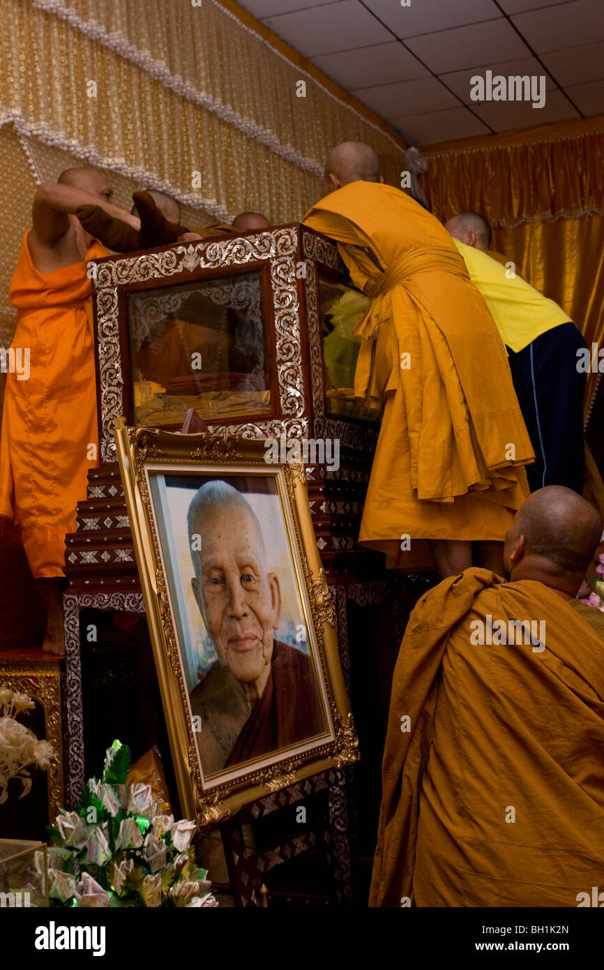 Once a year, dead monk Luang Phoo Budda Thawaro at Wat Klang Si ...