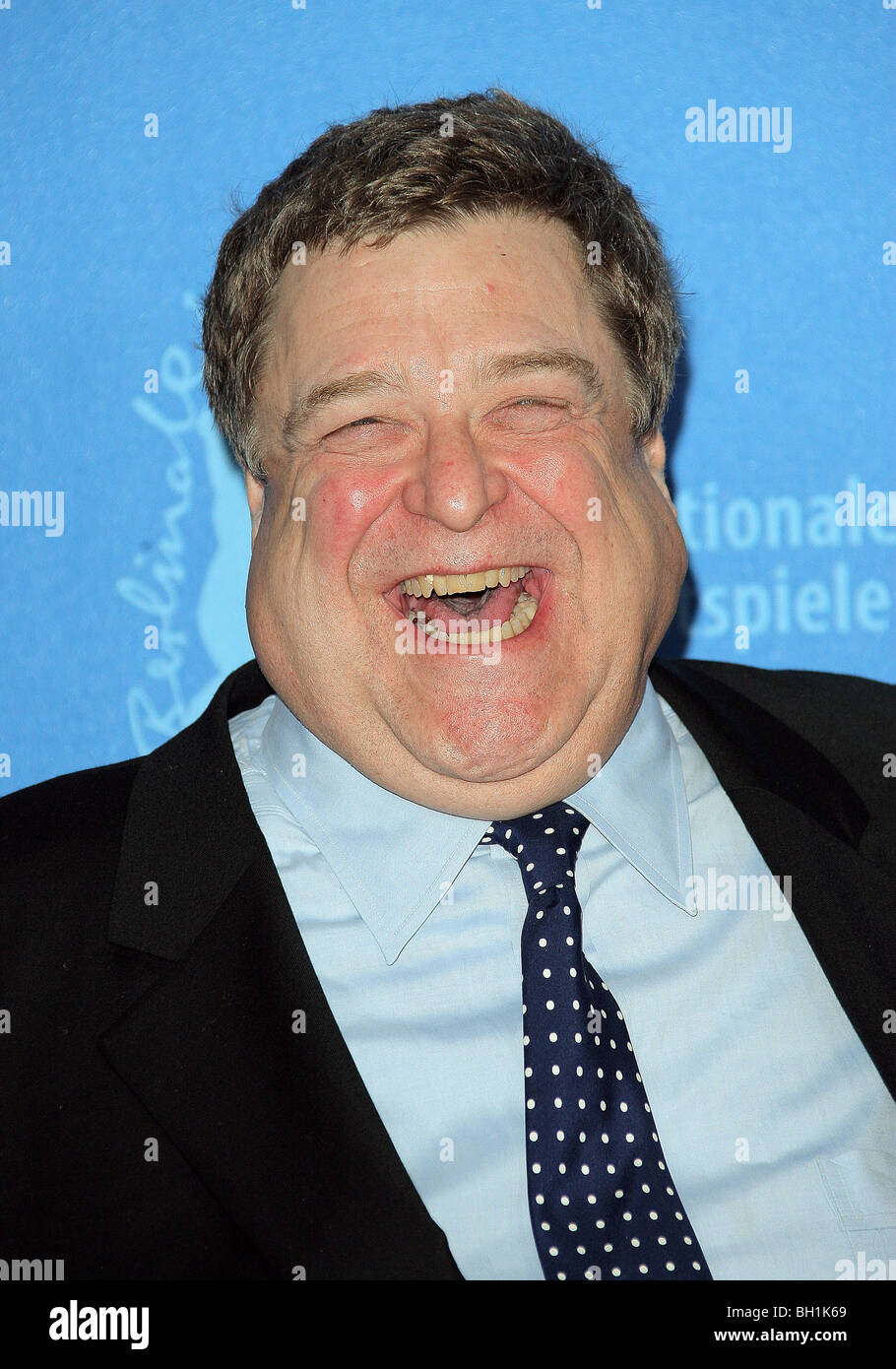 JOHN GOODMAN ACTOR THE GRAND HYATT POTSDAMER PLATZ BERLIN GERMANY 07/02 ...