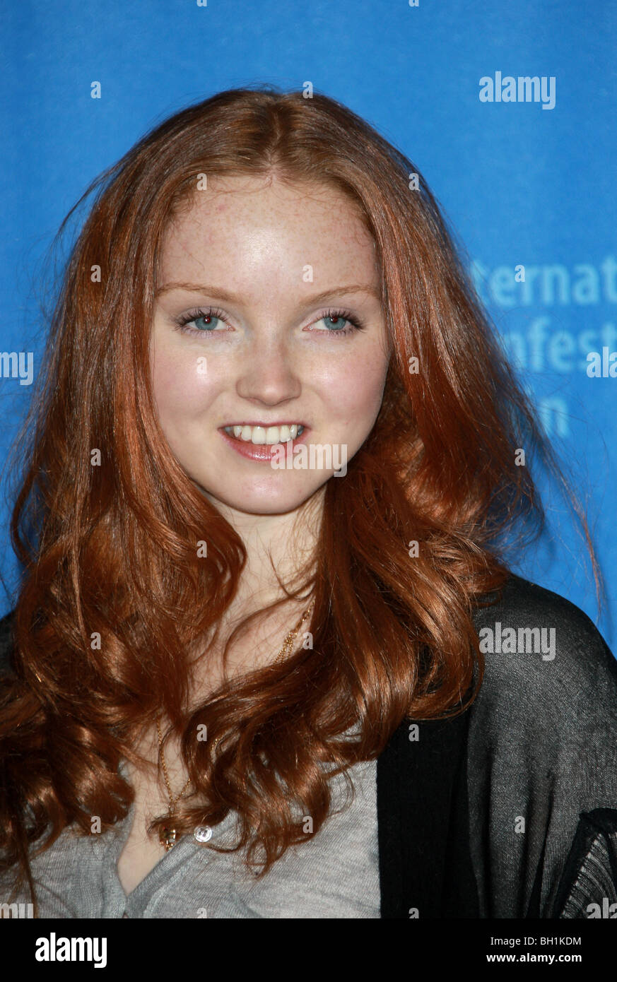 LILY COLE ACTRESS THE GRAND HYATT POTSDAMER PLATZ BERLIN GERMANY 08/02 ...