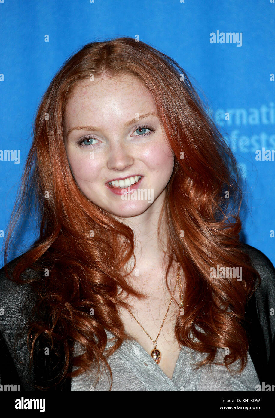LILY COLE ACTRESS THE GRAND HYATT POTSDAMER PLATZ BERLIN GERMANY 08/02 ...