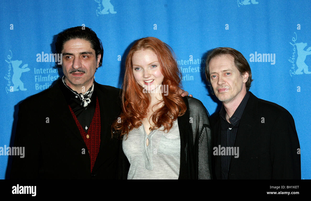 Simon cole hi-res stock photography and images - Alamy