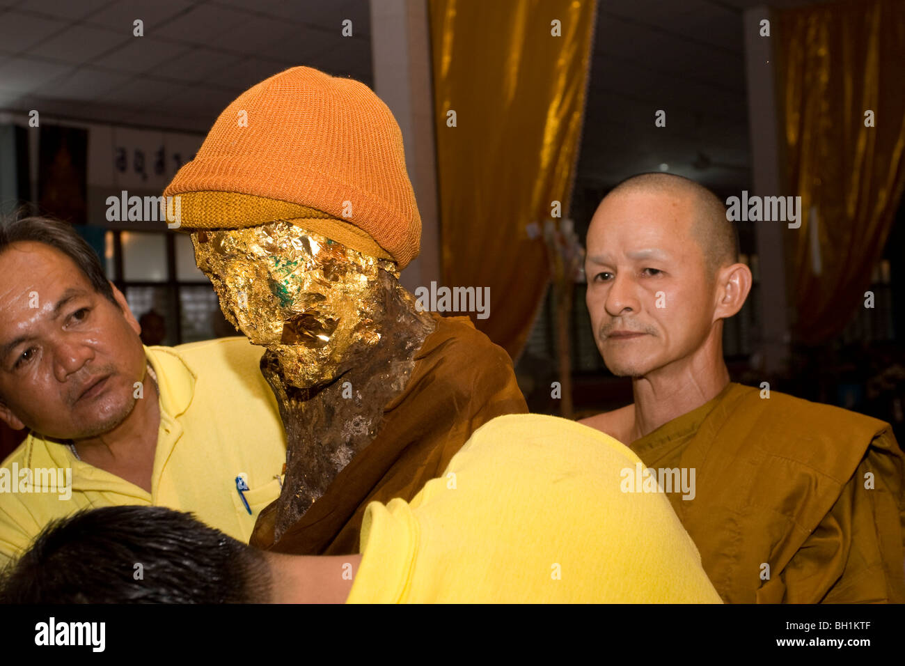 Once a year, dead monk Luang Phoo Budda Thawaro at Wat Klang Si ...