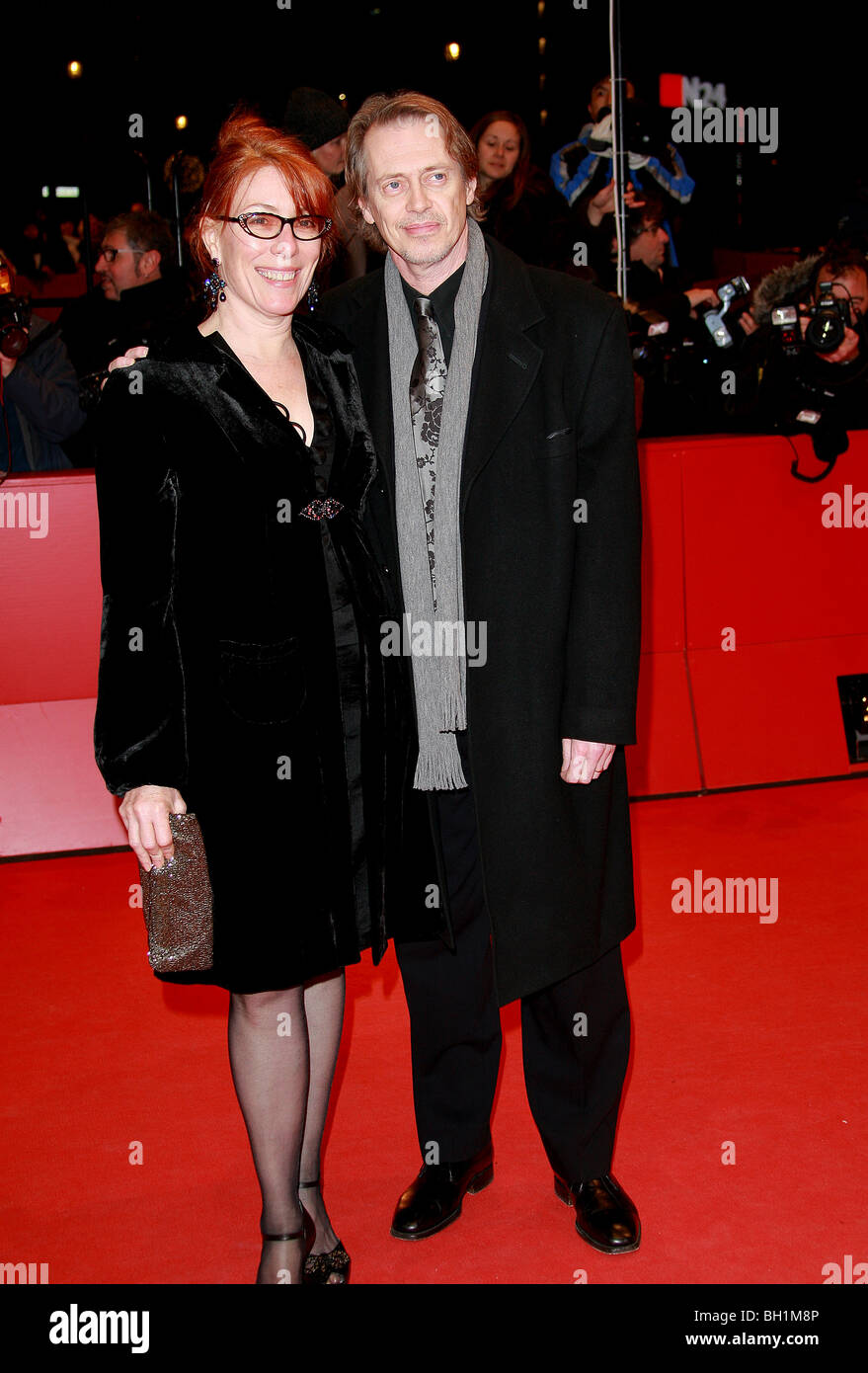 Steve buscemi wife hi-res stock photography and images - Alamy