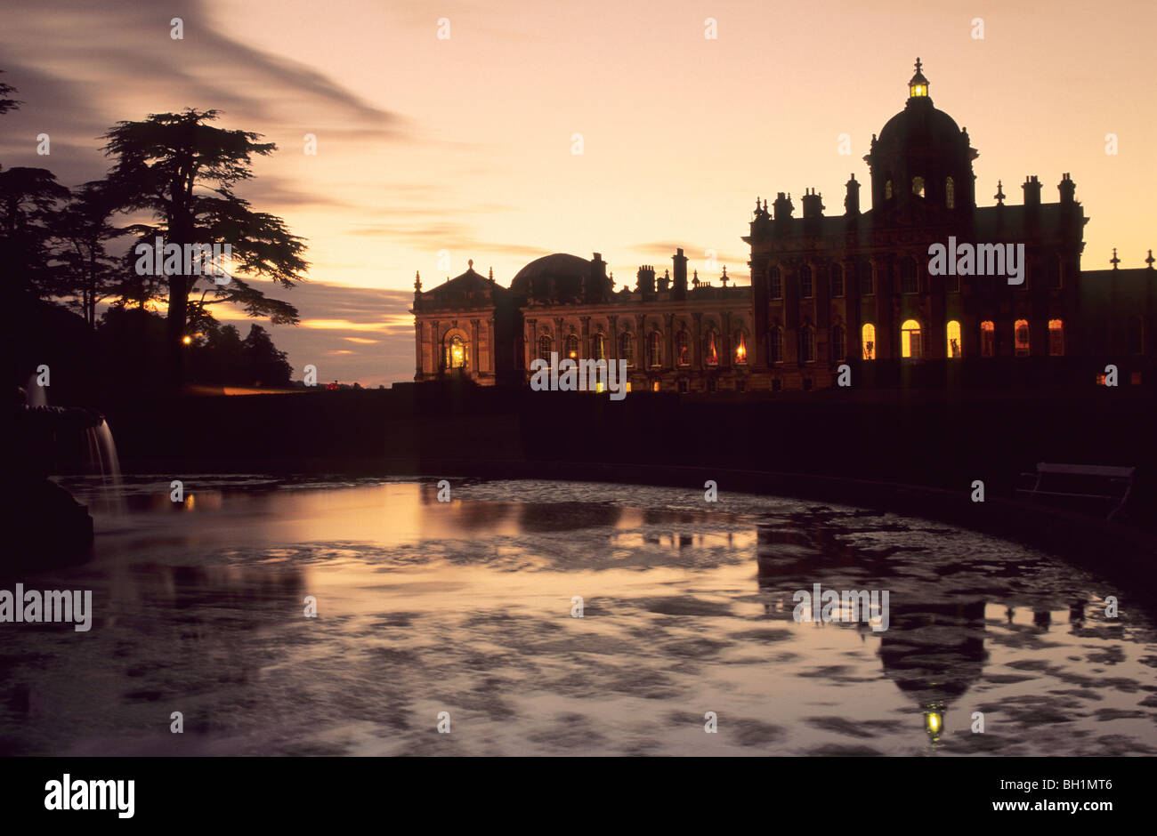 York castle england hi-res stock photography and images - Alamy