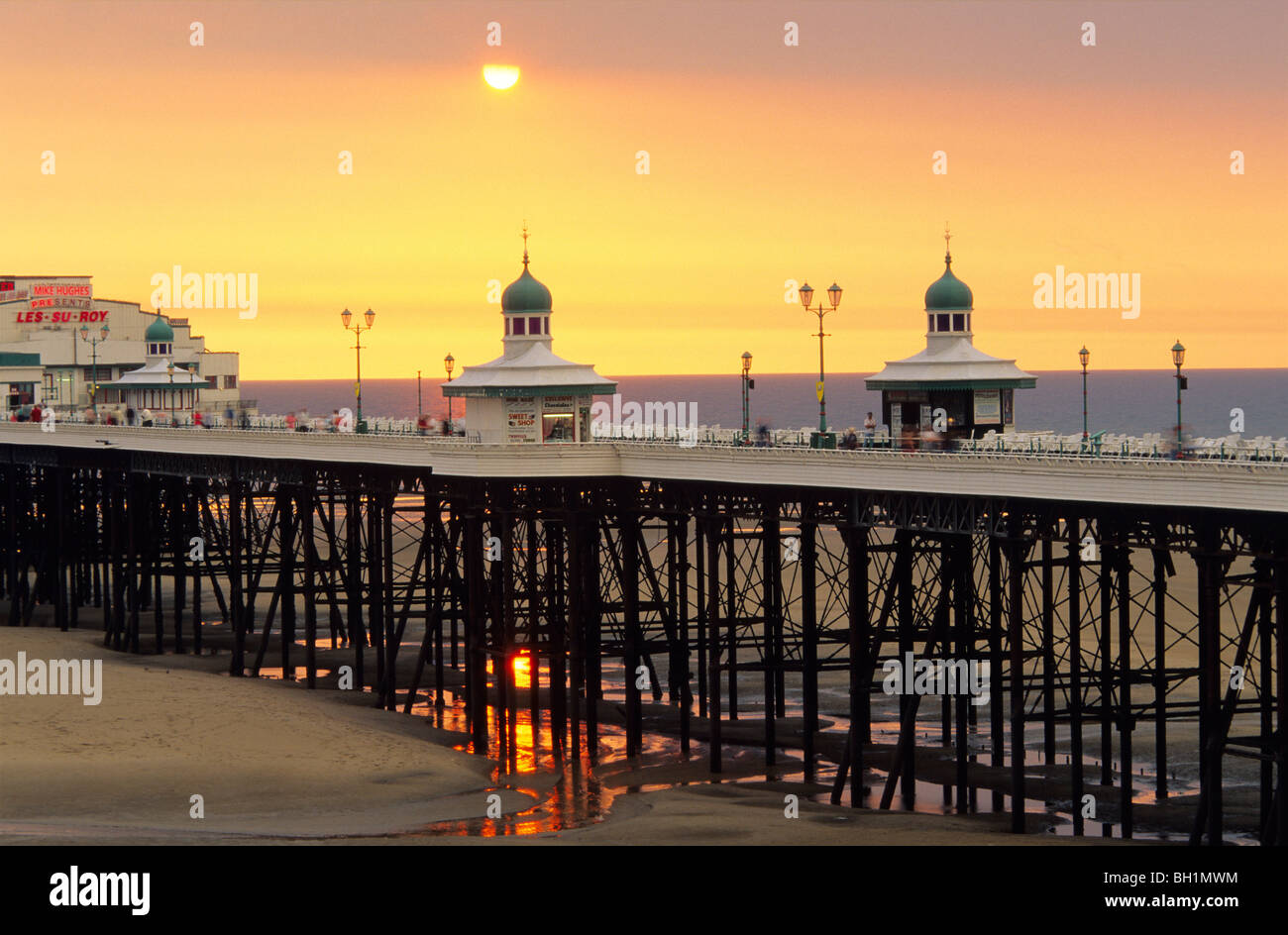 Blackpool bridge hi-res stock photography and images - Alamy