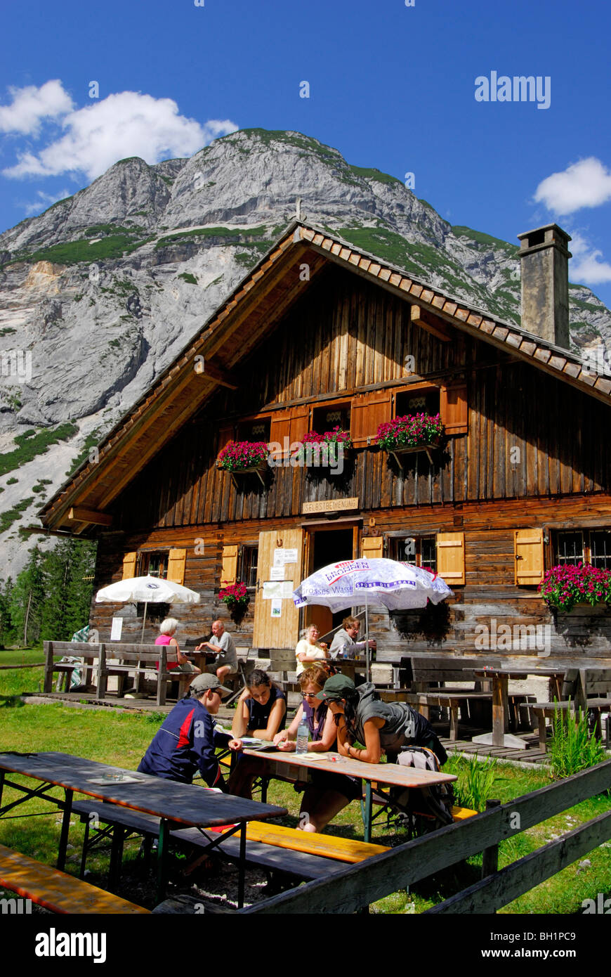 alpine hut Kastenalm, Hinterautal, Karwendel, Tyrol, Austria Stock ...