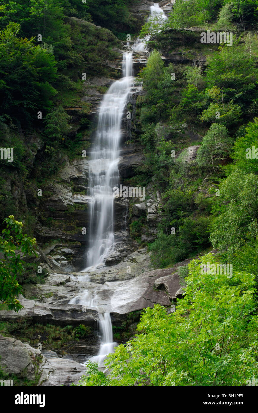 cascade in valley of Verzasca, Ticino, Switzerland Stock Photo - Alamy
