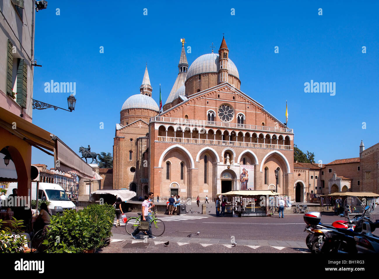 Basilica of Saint Anthony, Padua, Veneto, Italy Stock Photo - Alamy
