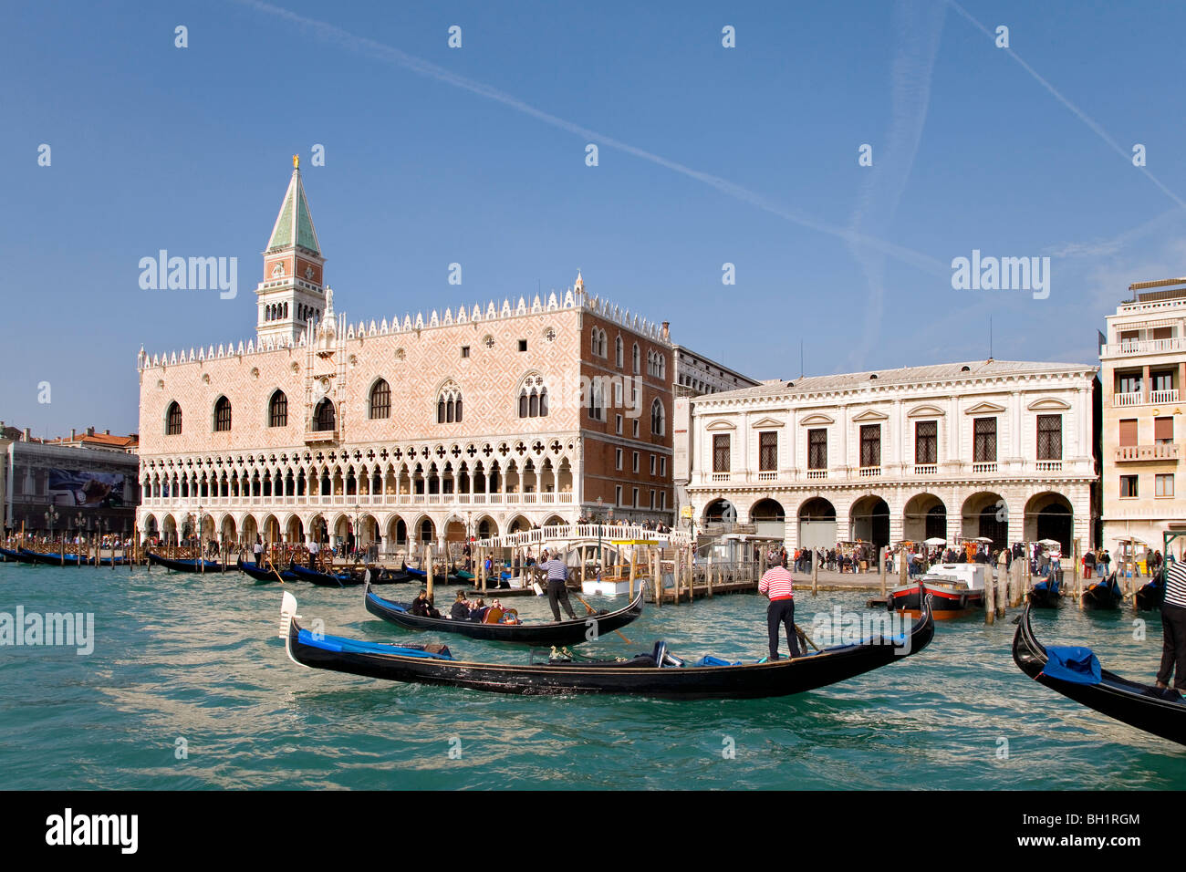 The doge’s palace hi-res stock photography and images - Alamy
