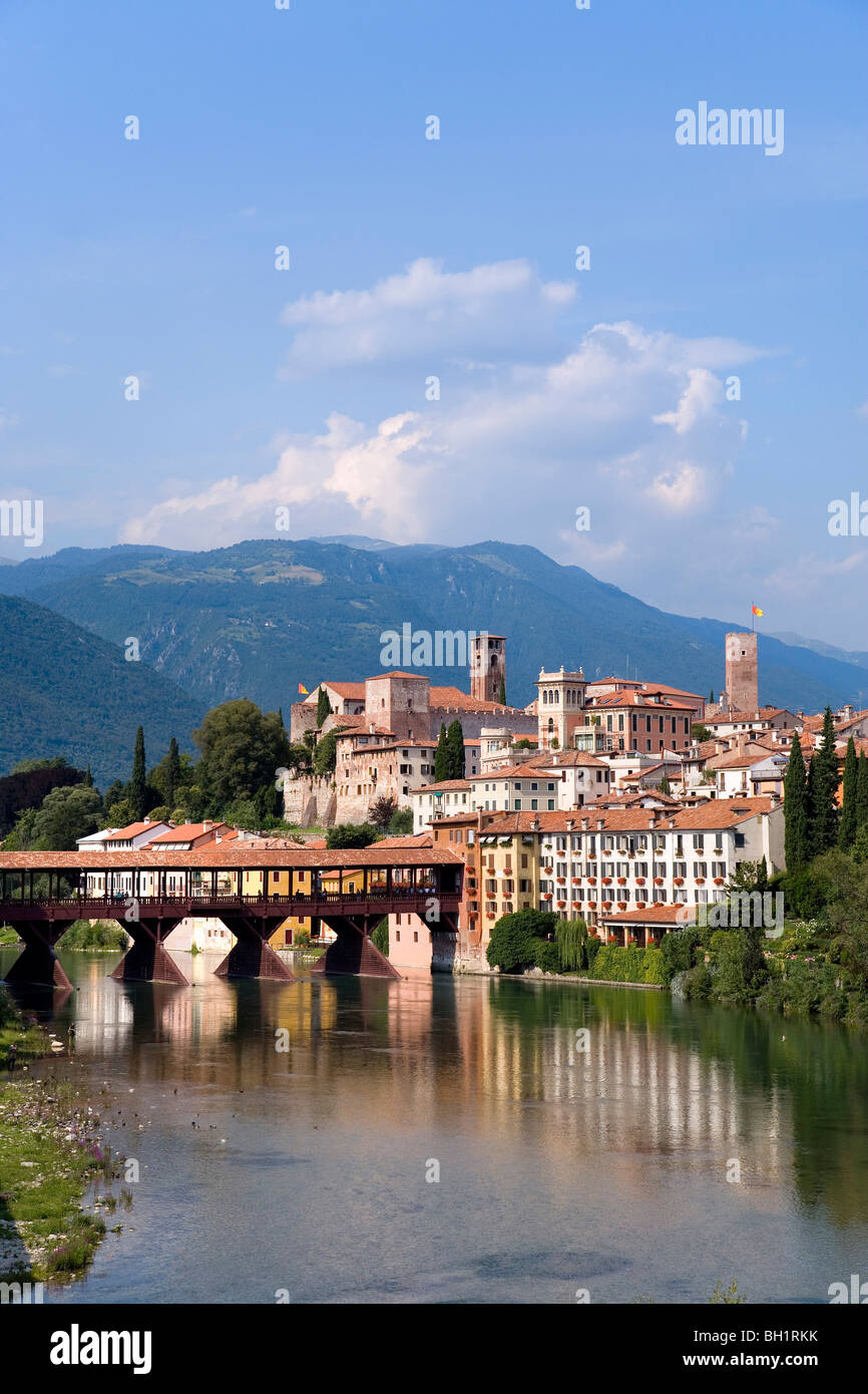 Alpini Bridge, Bassano del Grappa, Veneto, Italy Stock Photo - Alamy