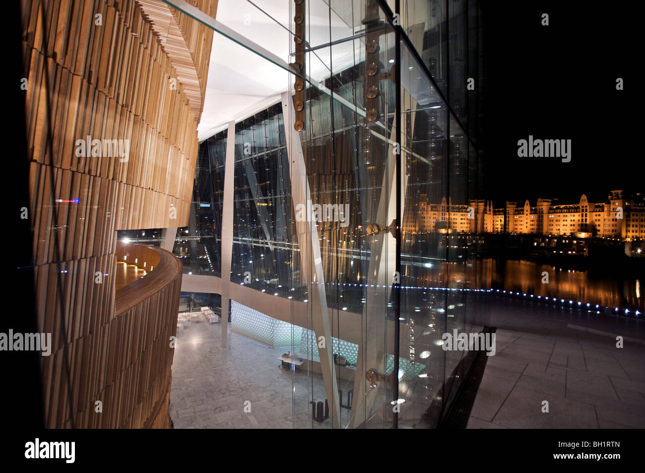 Oslo opera house night view hi-res stock photography and images - Alamy