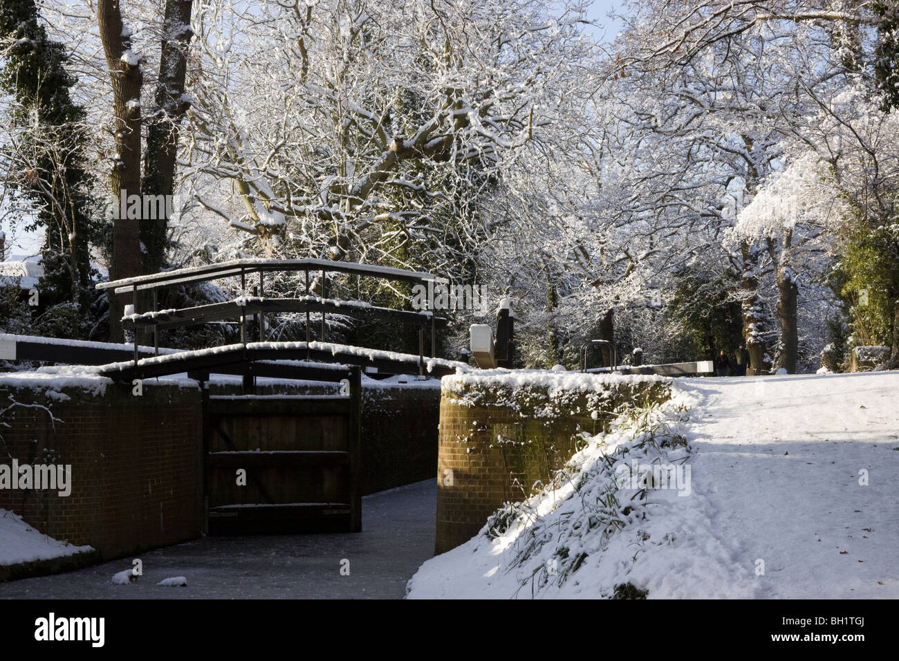 Basingstoke snow hi-res stock photography and images - Alamy