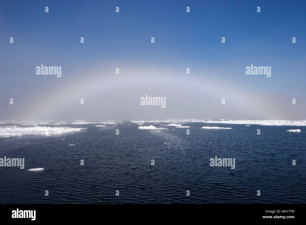 Mistbow hi-res stock photography and images - Alamy