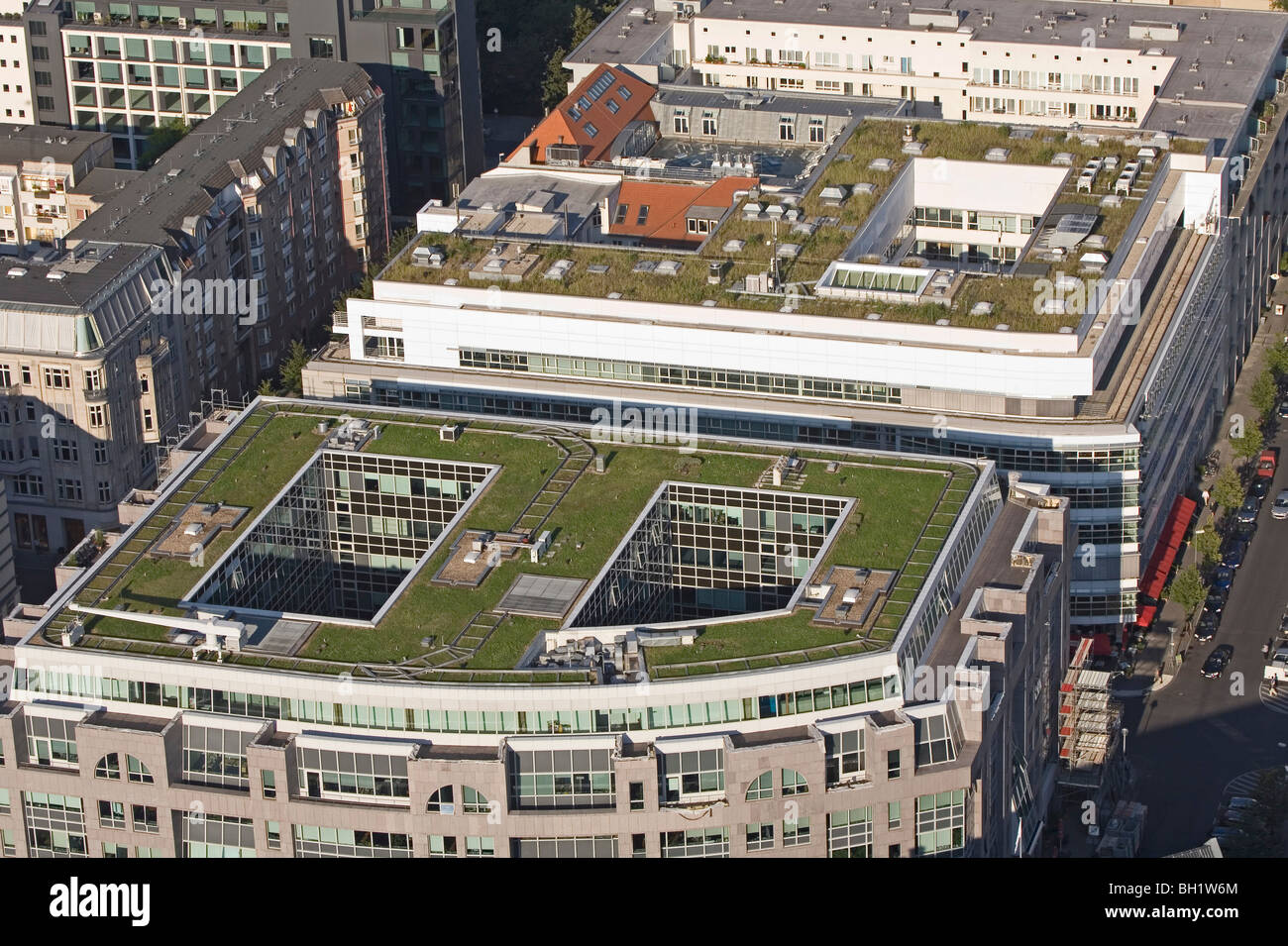 Green roofs hi-res stock photography and images - Alamy
