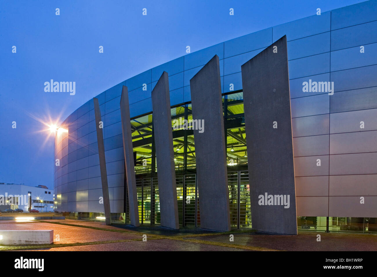 Ring building hi-res stock photography and images - Alamy