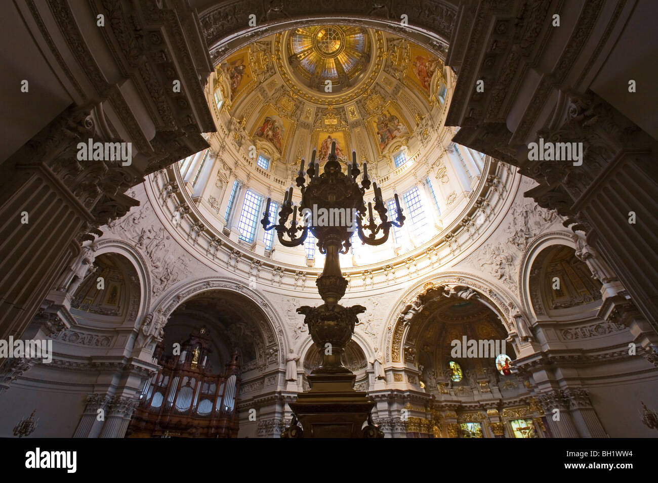 Baroque cupola hi-res stock photography and images - Alamy