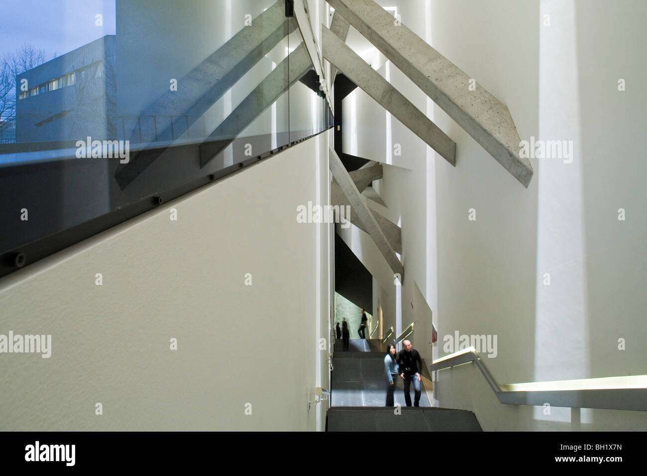 The Axis of Continuity leads to the Sackler Staircase, Jewish Museum ...