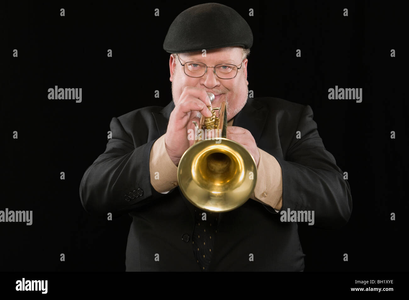Man 50s trumpet hi-res stock photography and images - Alamy
