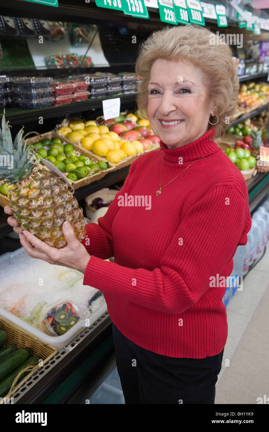 Supermarket 70s hi-res stock photography and images - Alamy