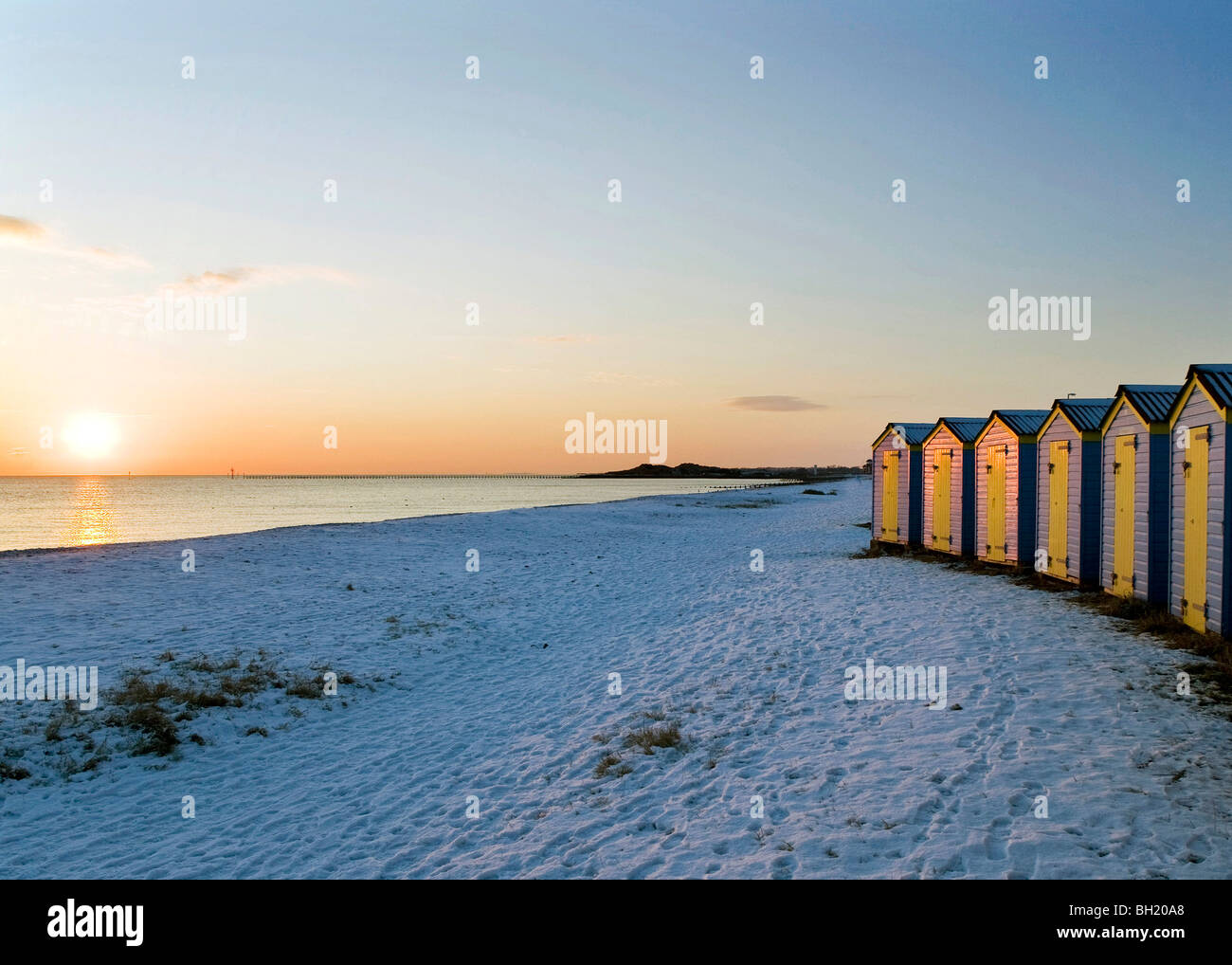 Snowy beach huts winter High Resolution Stock Photography and Images ...